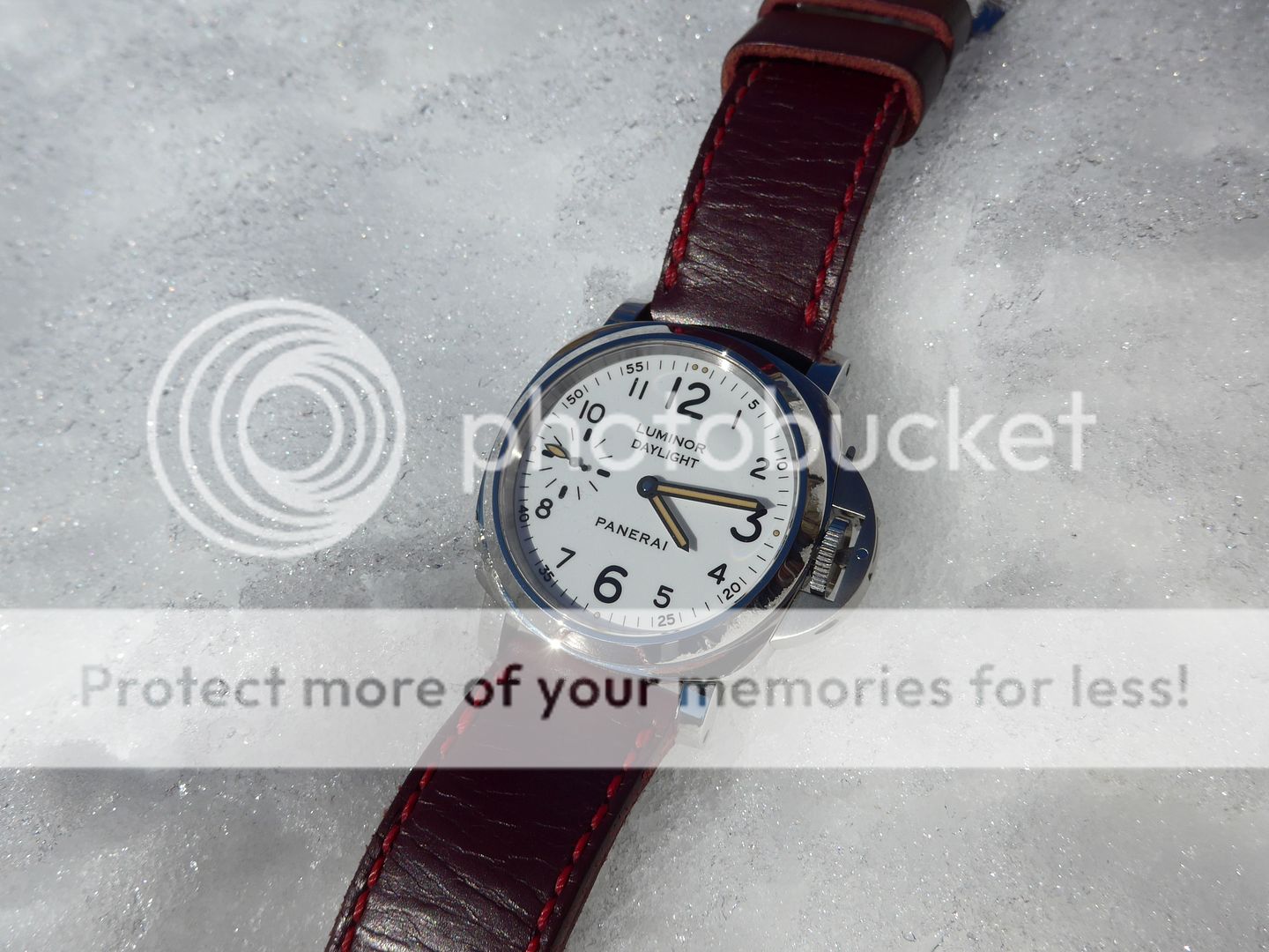 TimeZone : Officine Panerai » Sunday outdoors >>>>